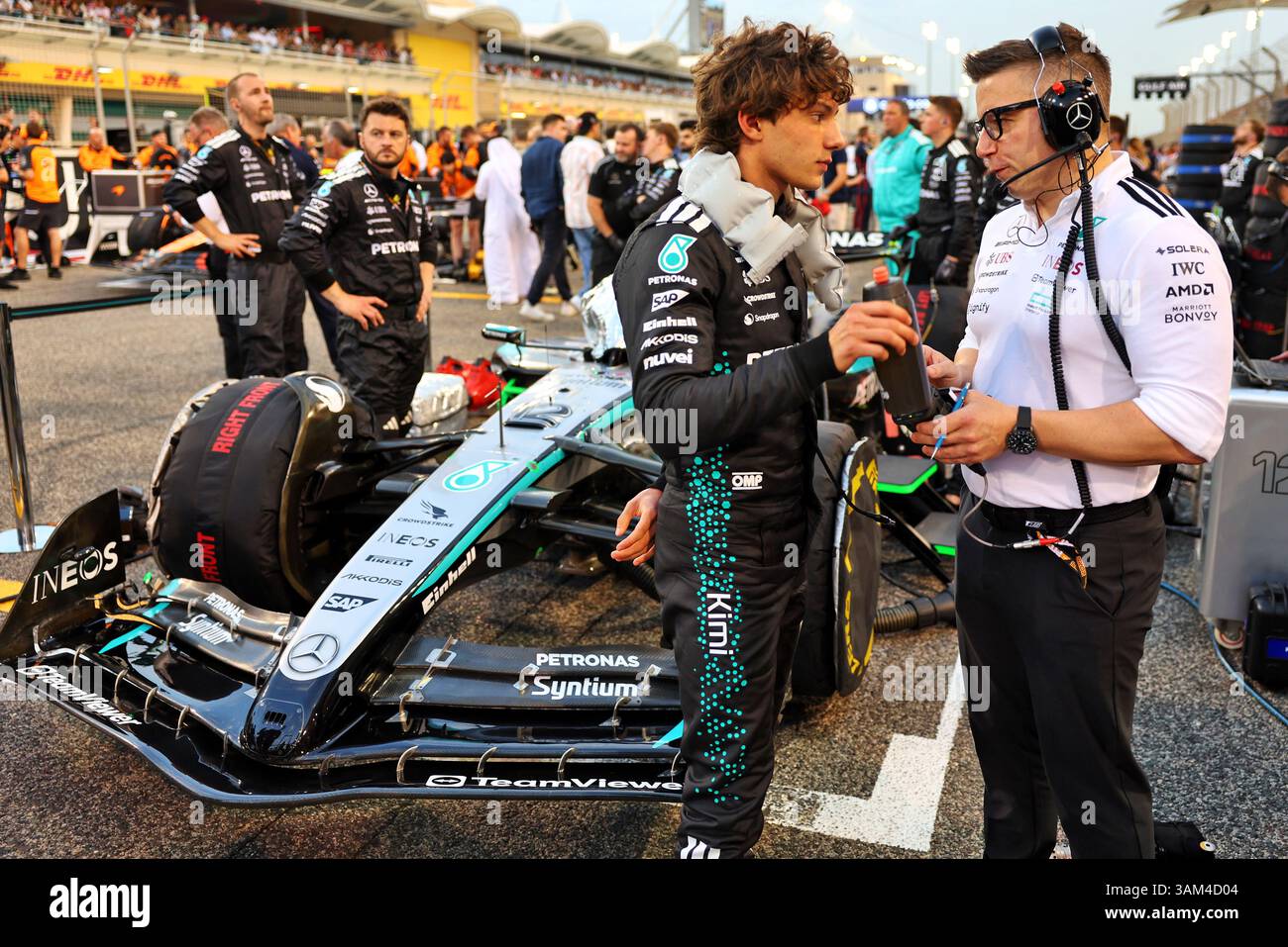 (L to R): Andrea Kimi Antonelli (ITA) Mercedes AMG F1 with Peter ...