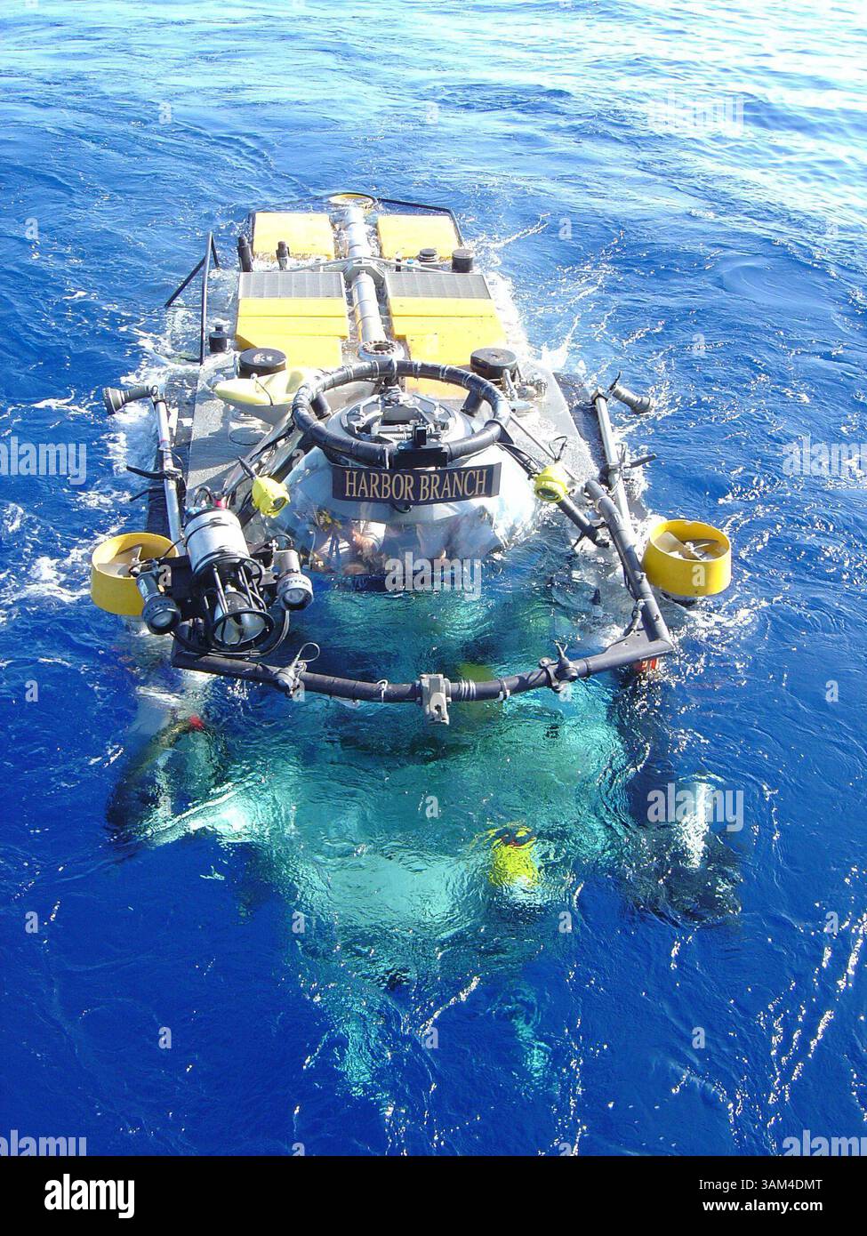 May 26, 2004 - U.S. - KRT US NEWS STORY SLUGGED: MED-SCI-SEAQUEST KRT ...