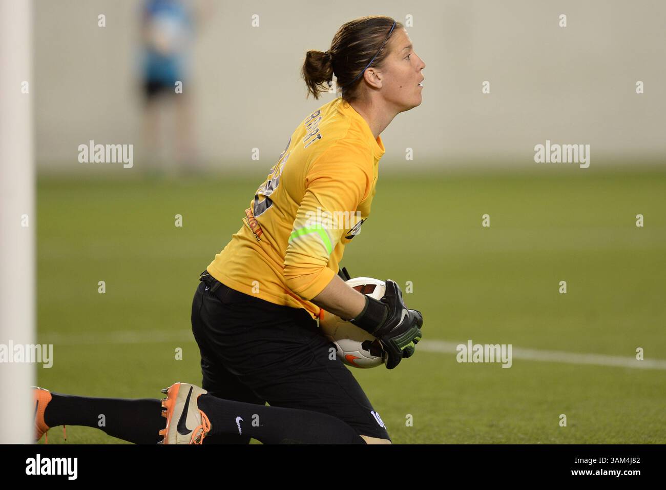 Fc kansas city goalkeeper nicole barnhart 18 hi-res stock photography ...