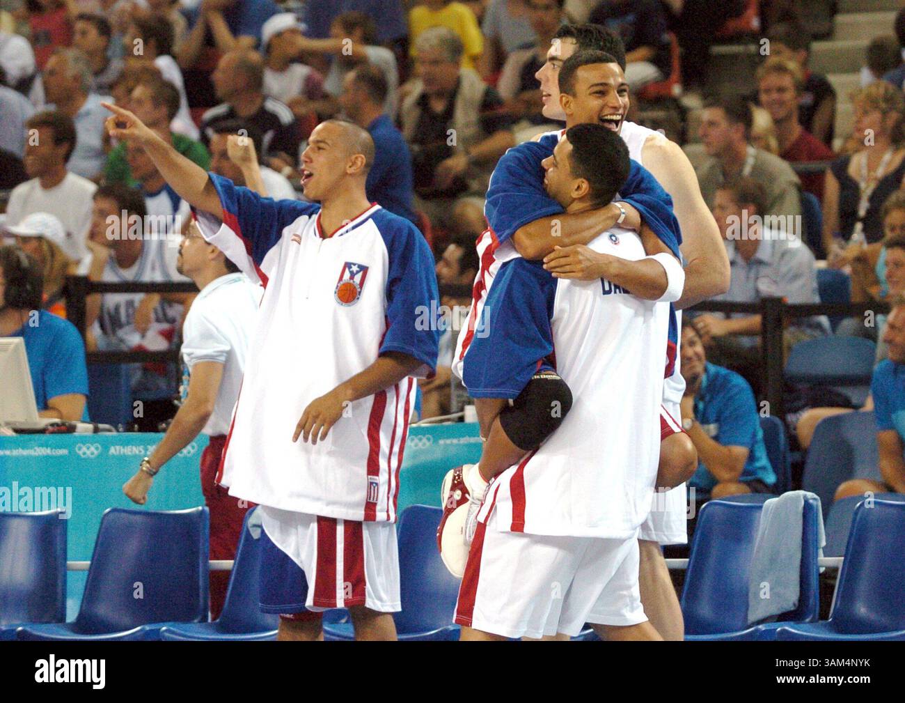 Puerto rico mens basketball team hi-res stock photography and images ...