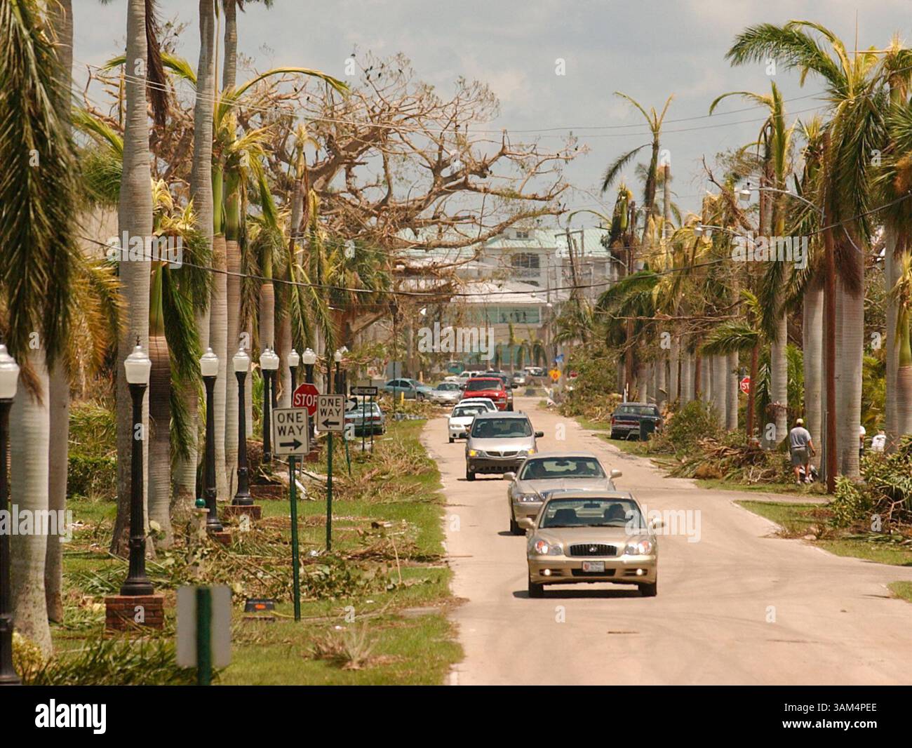 Aug. 15, 2004 - U.S. - KRT US NEWS STORY SLUGGED: WEA-STORMS KRT ...