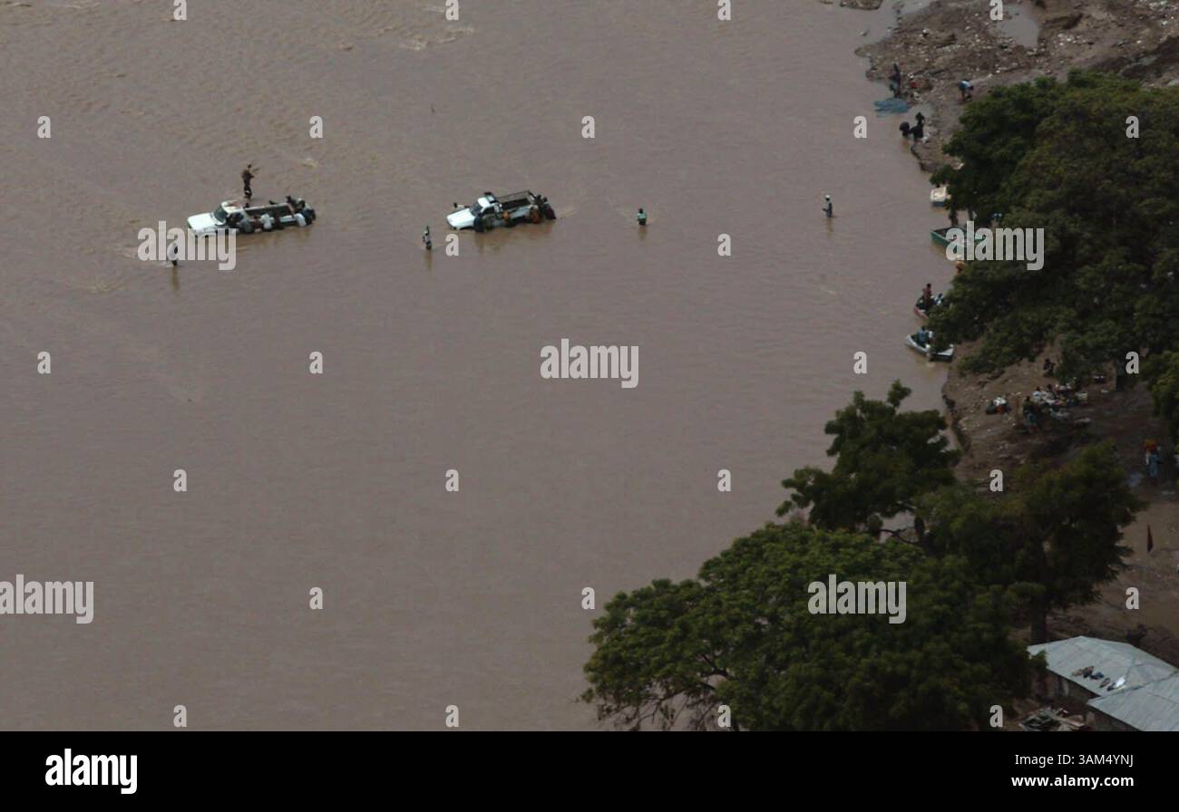 2004 flash floods hi-res stock photography and images - Alamy
