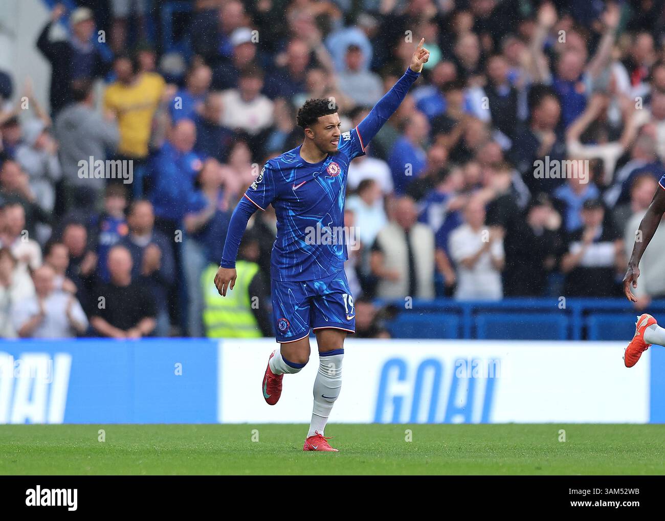 Stamford Bridge, Chelsea, London, UK. 13th Apr, 2025. Premier League Football, Chelsea versus ...
