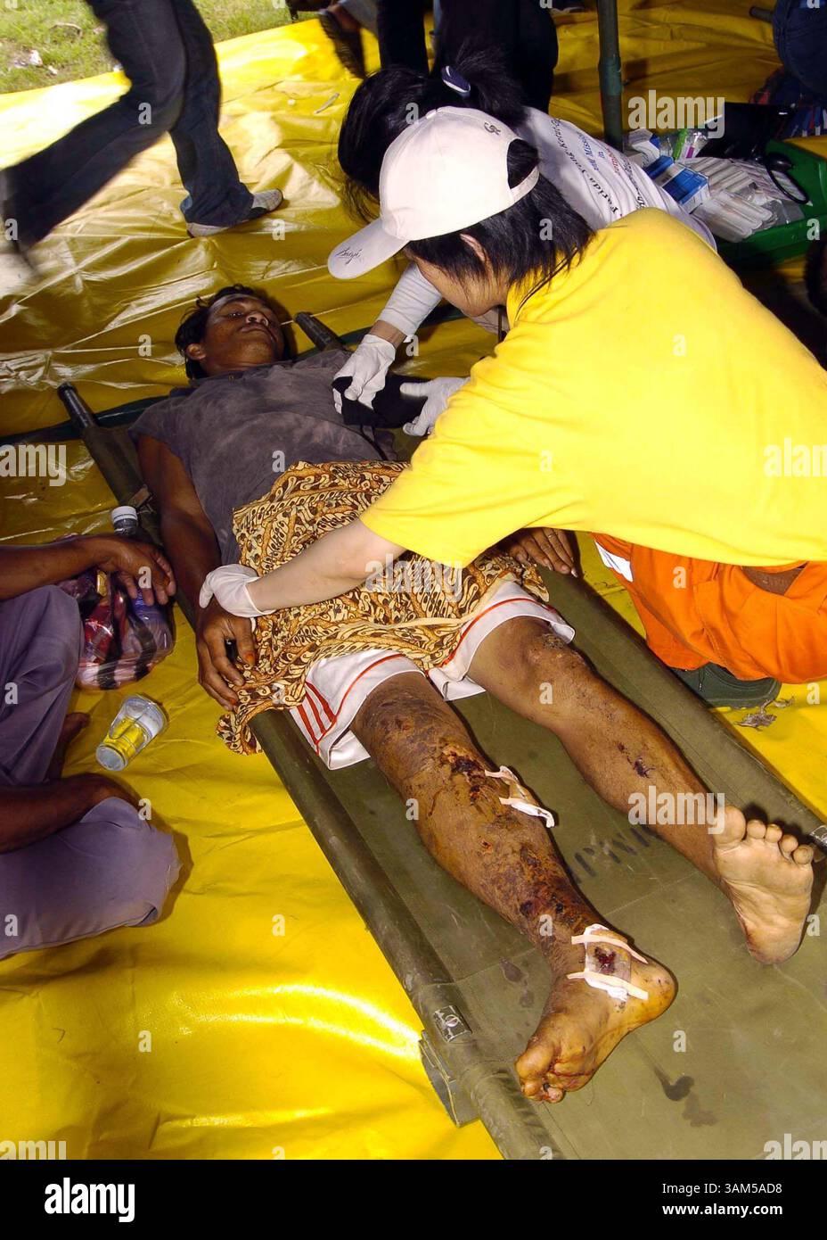 Jan. 4, 2005 - U.S. - KRT WORLD NEWS STORY SLUGGED: TSUNAMI KRT ...