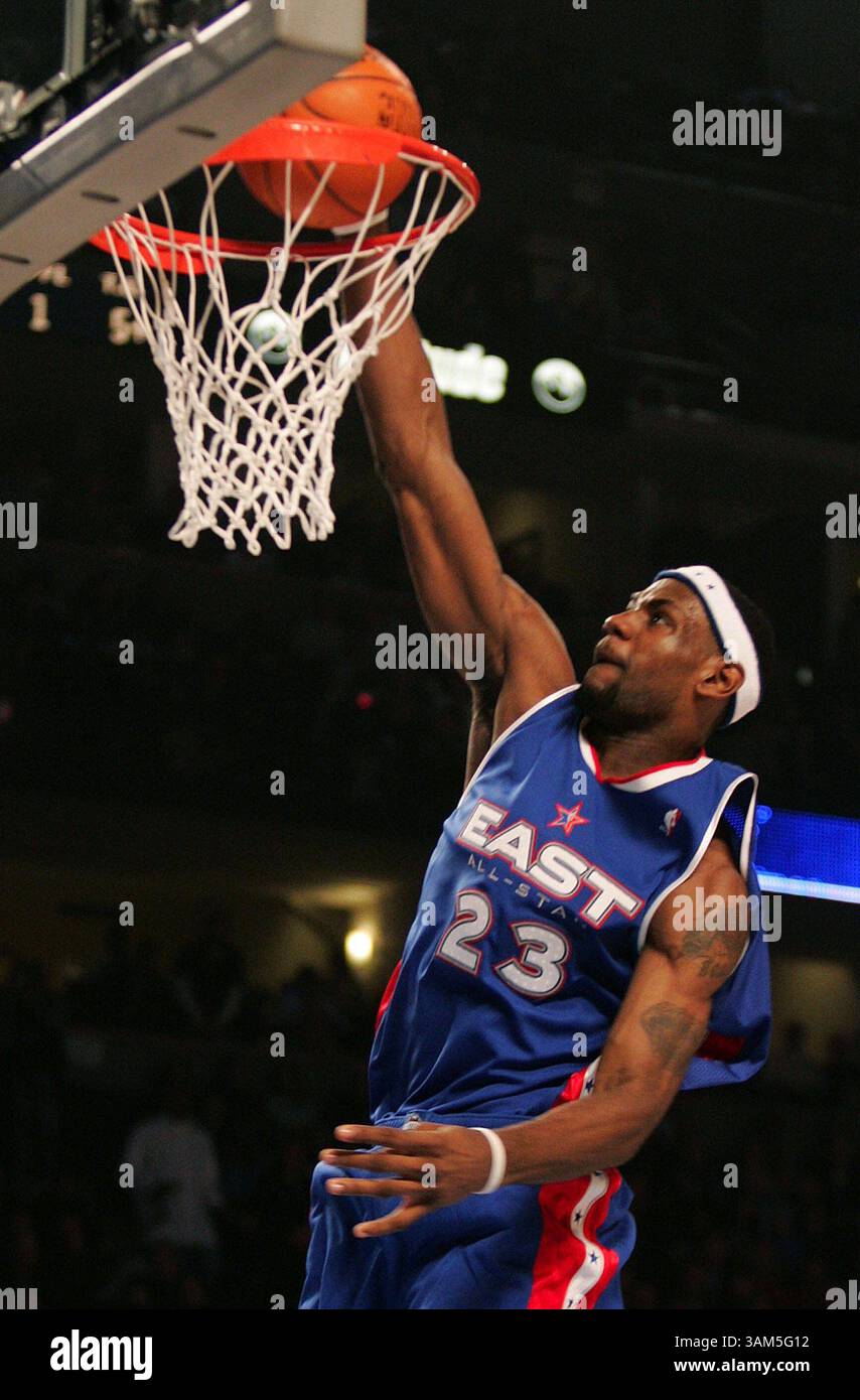All star game lebron james 2005 hi-res stock photography and images - Alamy