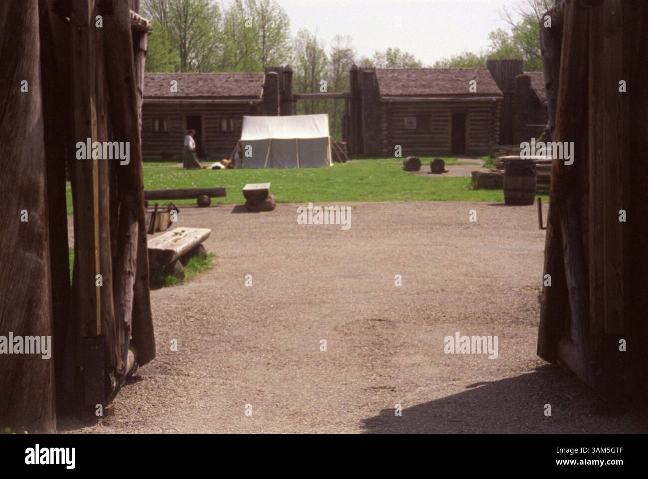 Feb. 21, 2005 - U.S. - KRT TRAVEL STORY SLUGGED: UST-BOONESBOROUGH KRT ...