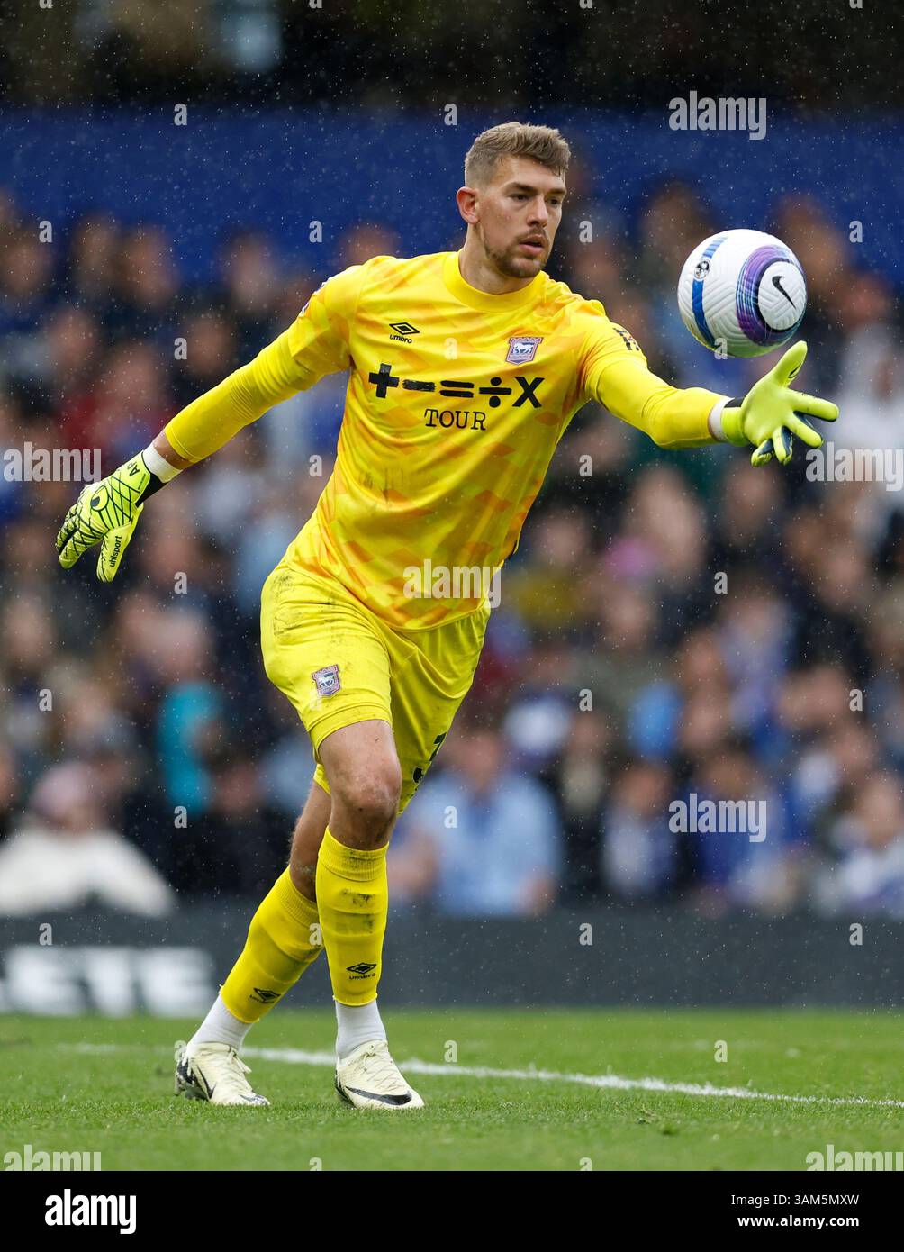 Ipswich Town goalkeeper Alex Palmer during the Premier League match at ...