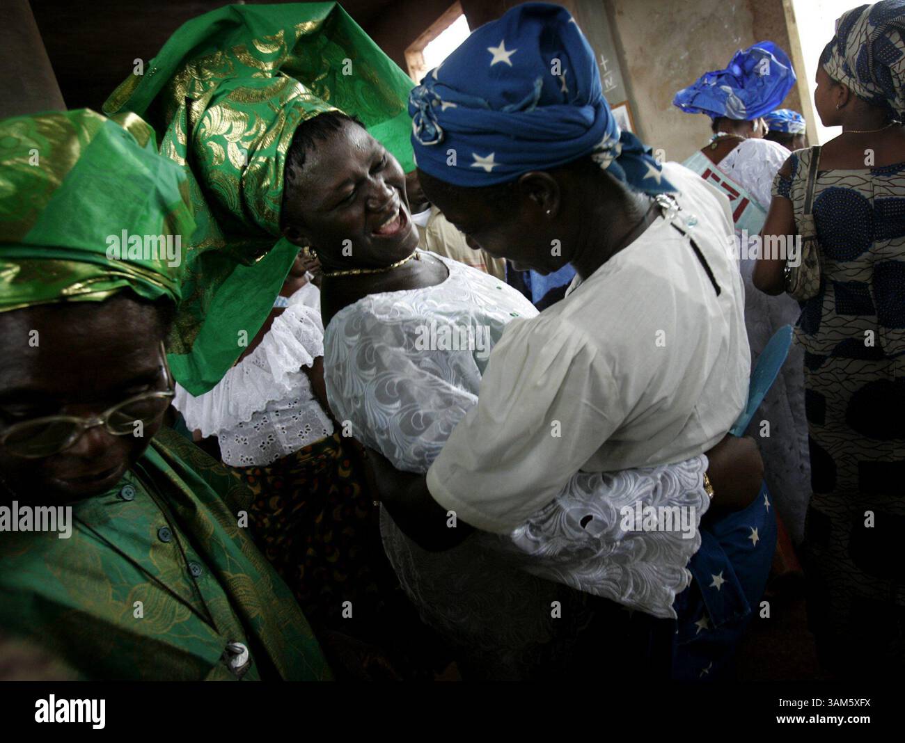 Nigeria church service hi-res stock photography and images - Alamy