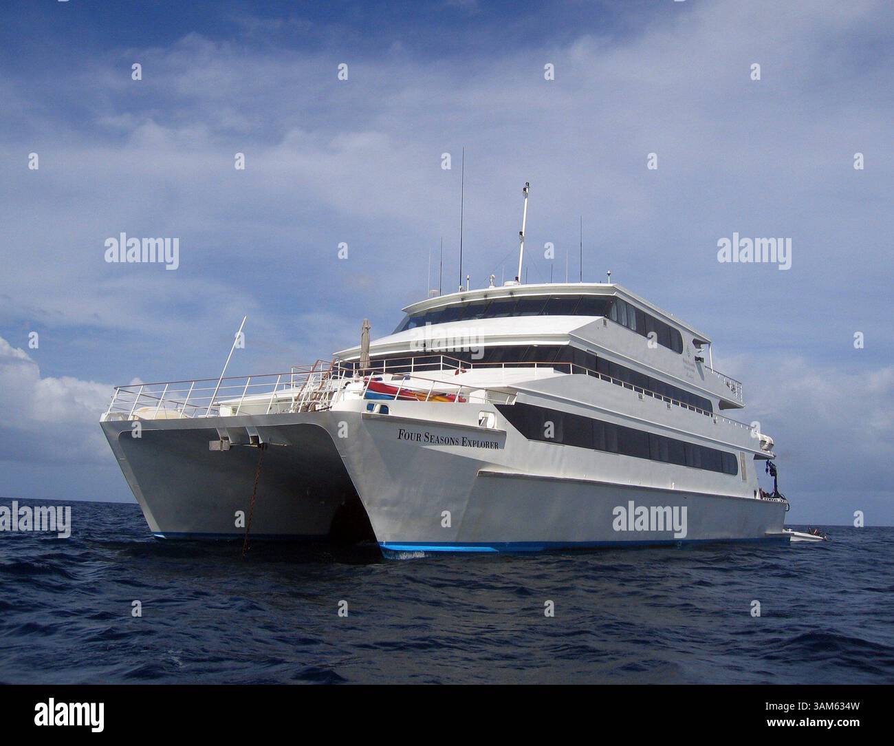 July 21, 2005 - U.S. - KRT TRAVEL STORY SLUGGED: WLT-MALDIVES-SHIP KRT ...