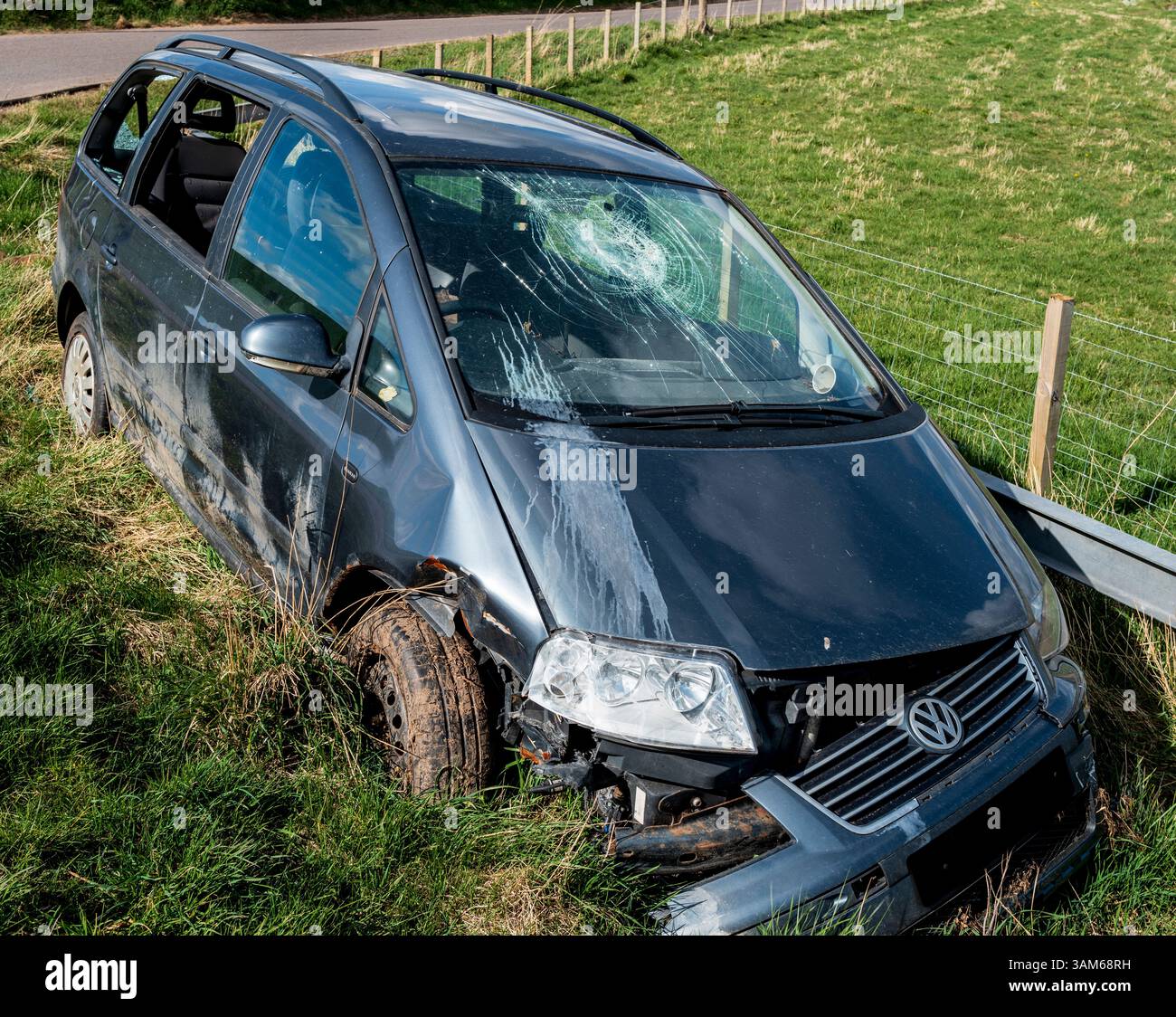 Crashed car in ditch hi-res stock photography and images - Alamy
