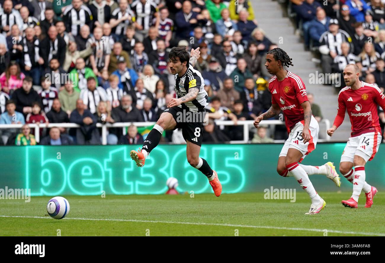 Newcastle United's Sandro Tonali scores their side's first goal of the ...