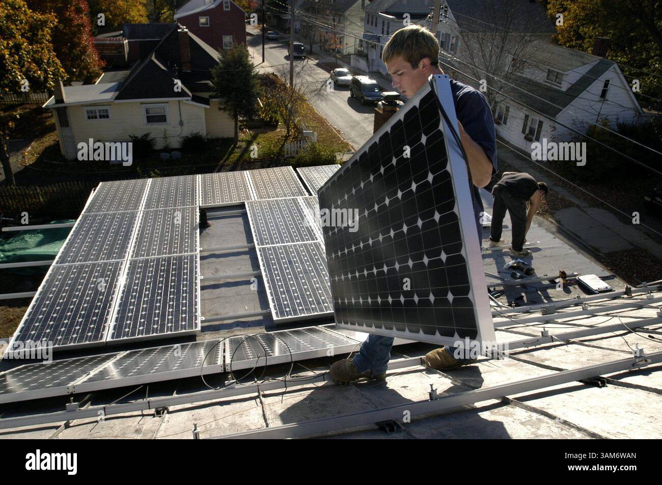 175 watt hi-res stock photography and images - Alamy