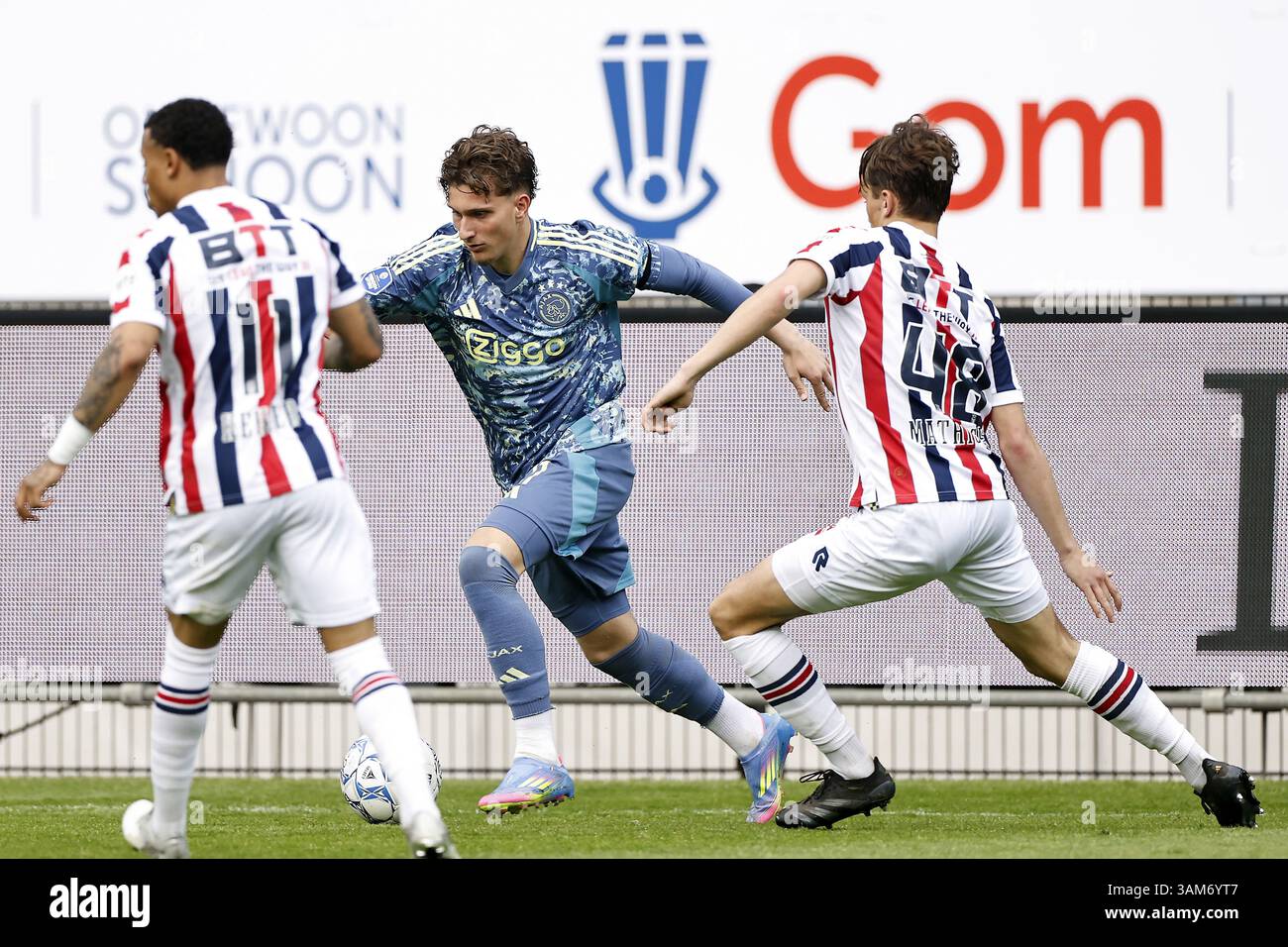 TILBURG - (l-r) Emilio Kehrer of Willem II, Mika Godts of Ajax, Jens ...