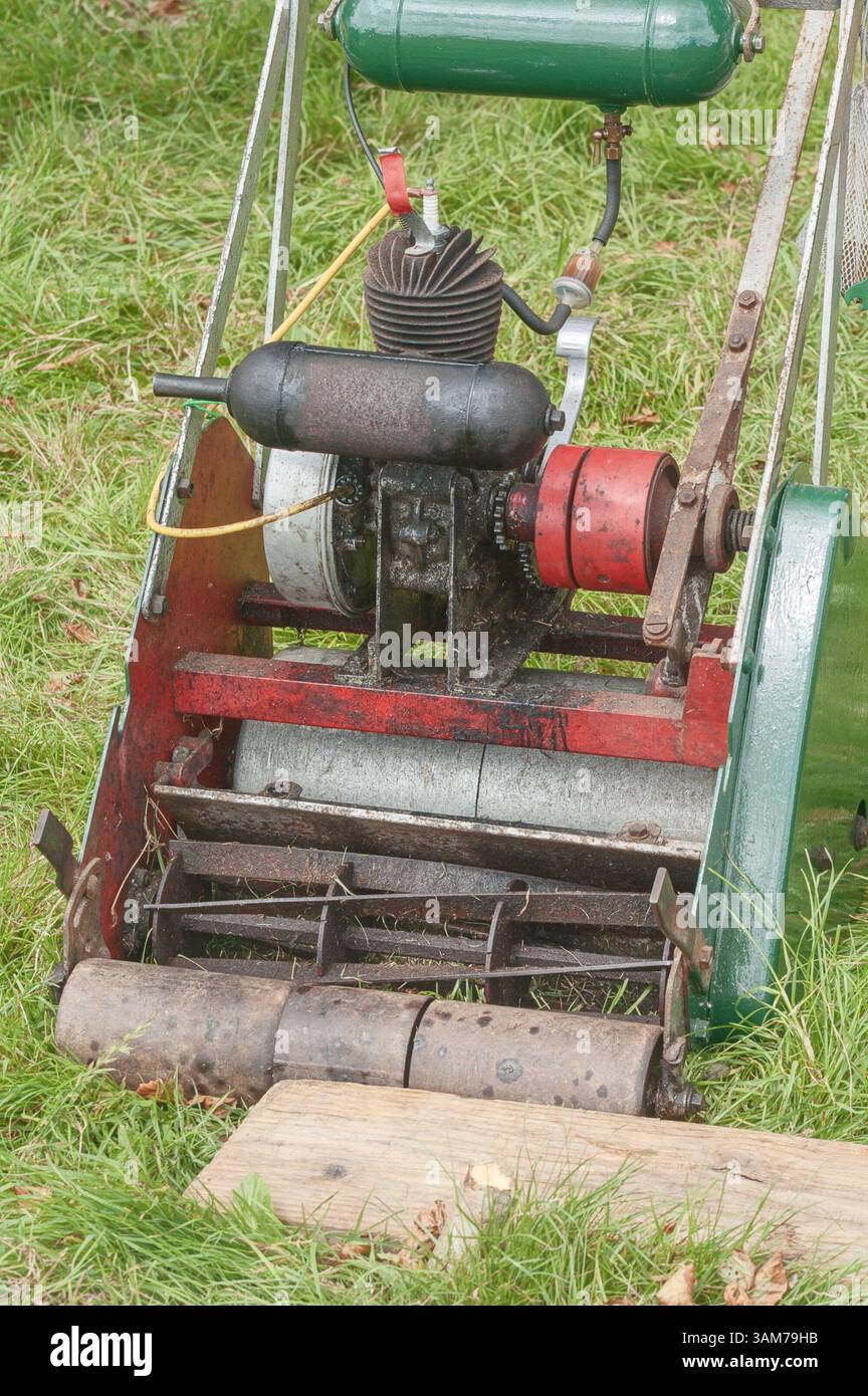 A vintage lawn mower at Morval vintage rally 2007 in Cornwall England ...