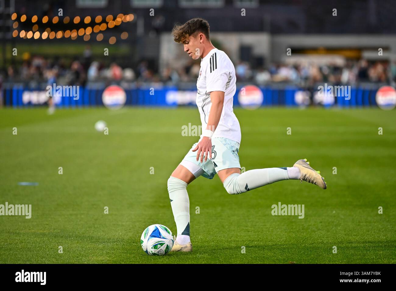 Commerce City, CO, USA. 12th Apr, 2025. Colorado defender Sam Vines (3 ...