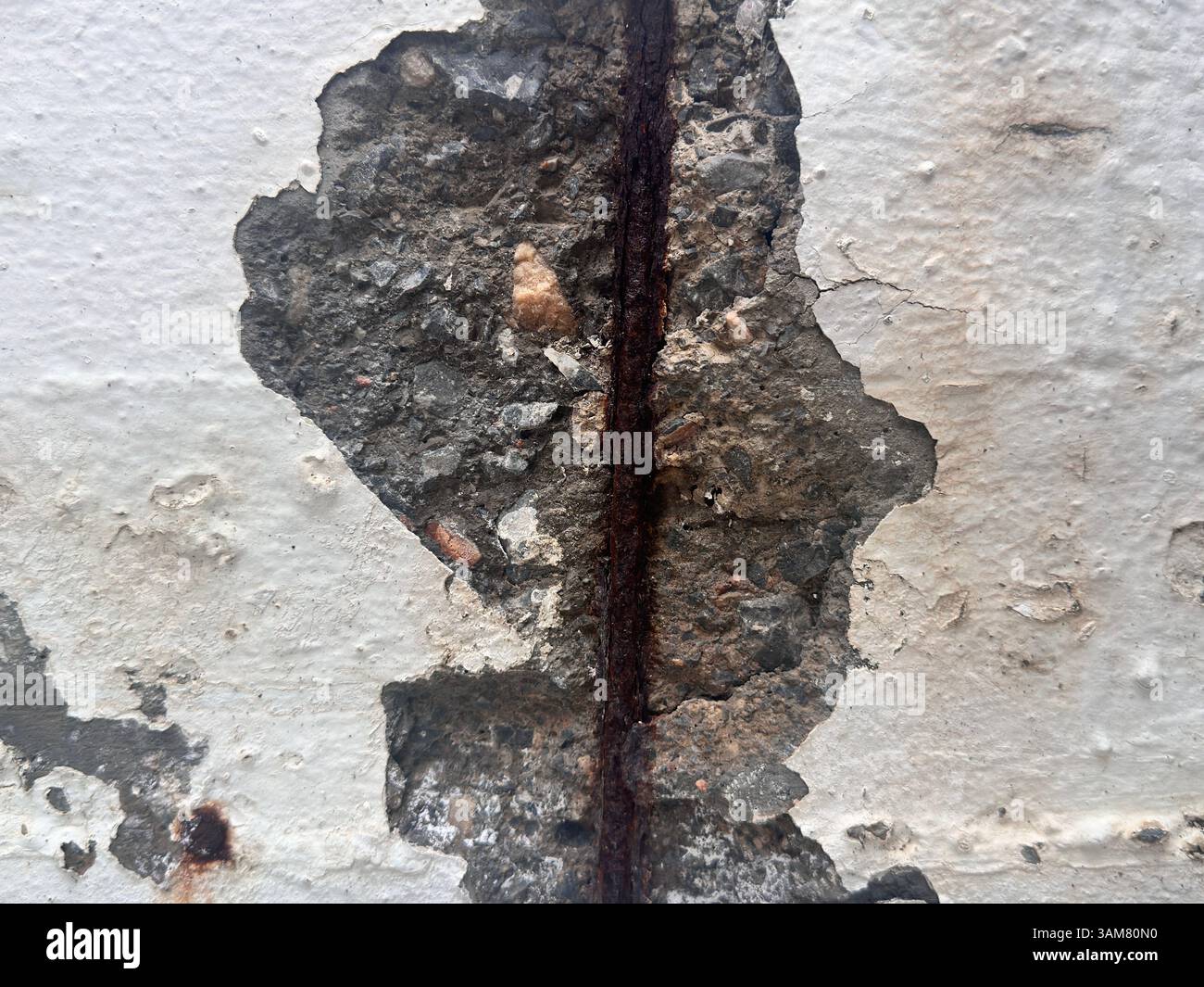 Concrete damage - corrosion of reinforced concrete Stock Photo - Alamy