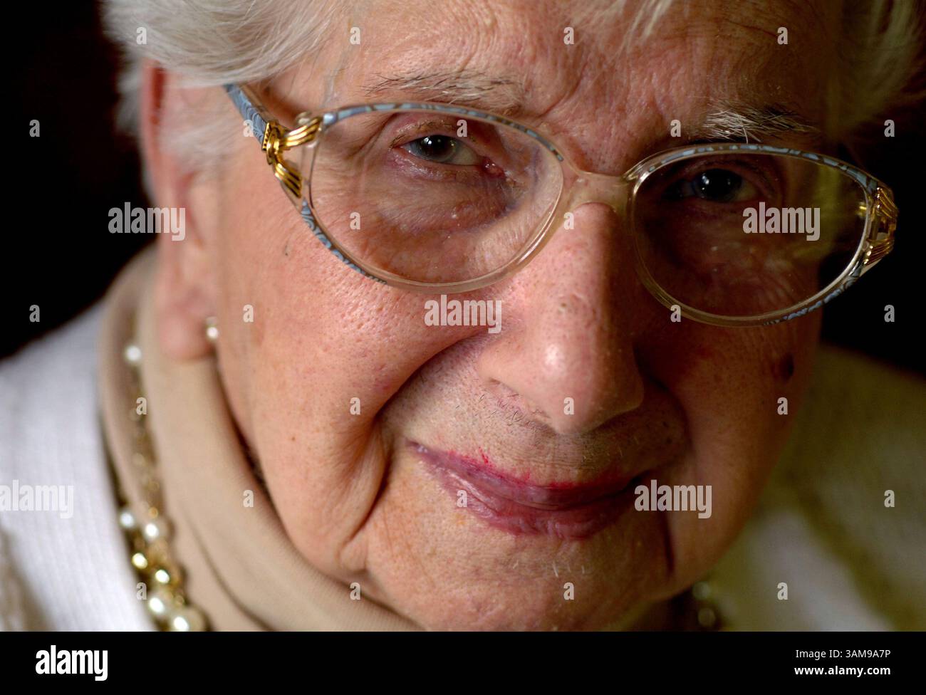 Feb. 6, 2007 - U.S. - Marion Wolf, 99, from Philadelphia, poses for ...