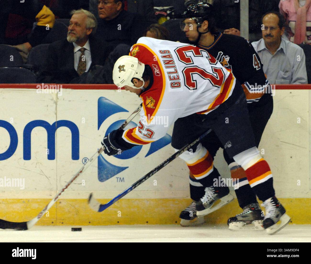 Washington capitals steve eminger 44 hi-res stock photography and ...