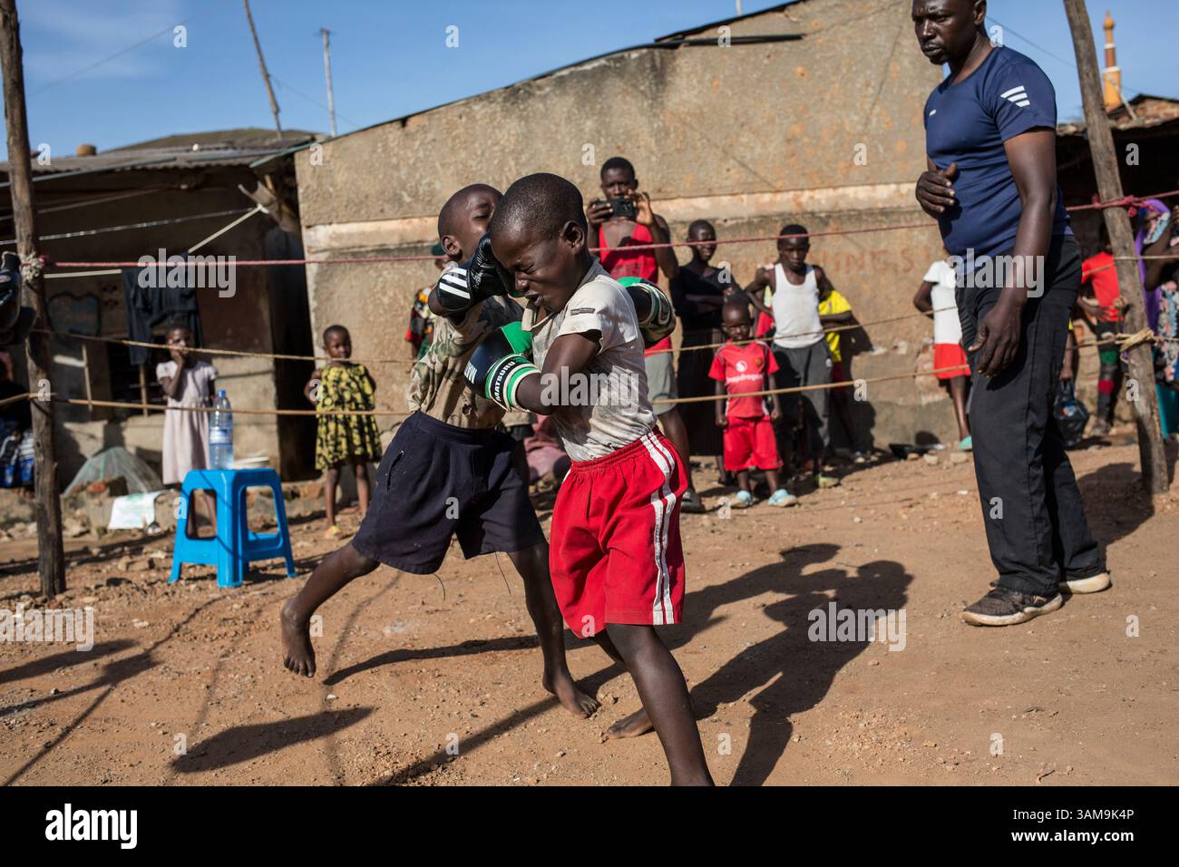 Boxing in Katanga slum, Kampala, Uganda, Africa Stock Photo - Alamy