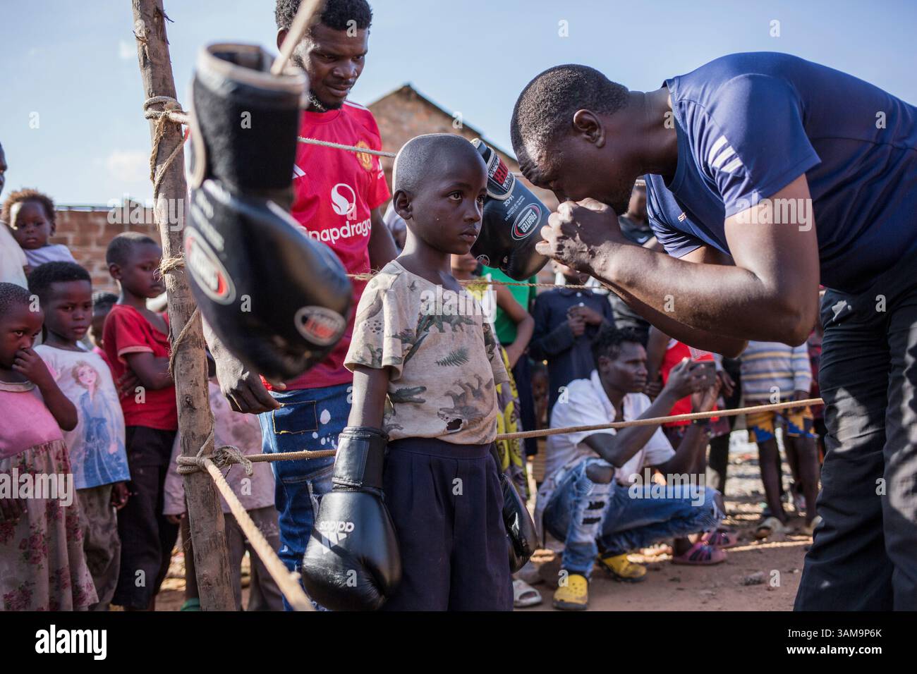 Boxing in Katanga slum, Kampala, Uganda, Africa Stock Photo - Alamy