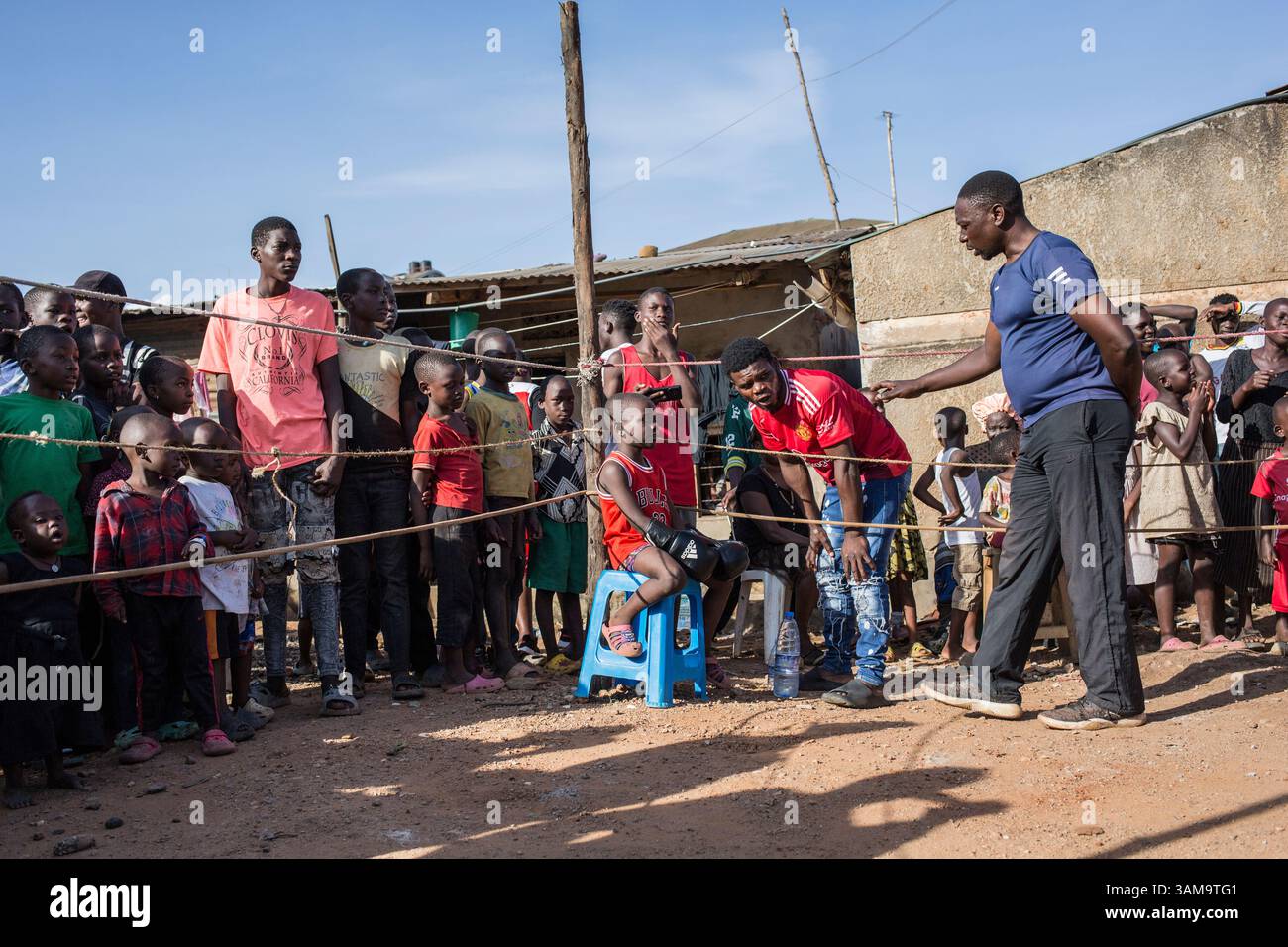 Boxing in Katanga slum, Kampala, Uganda, Africa Stock Photo - Alamy