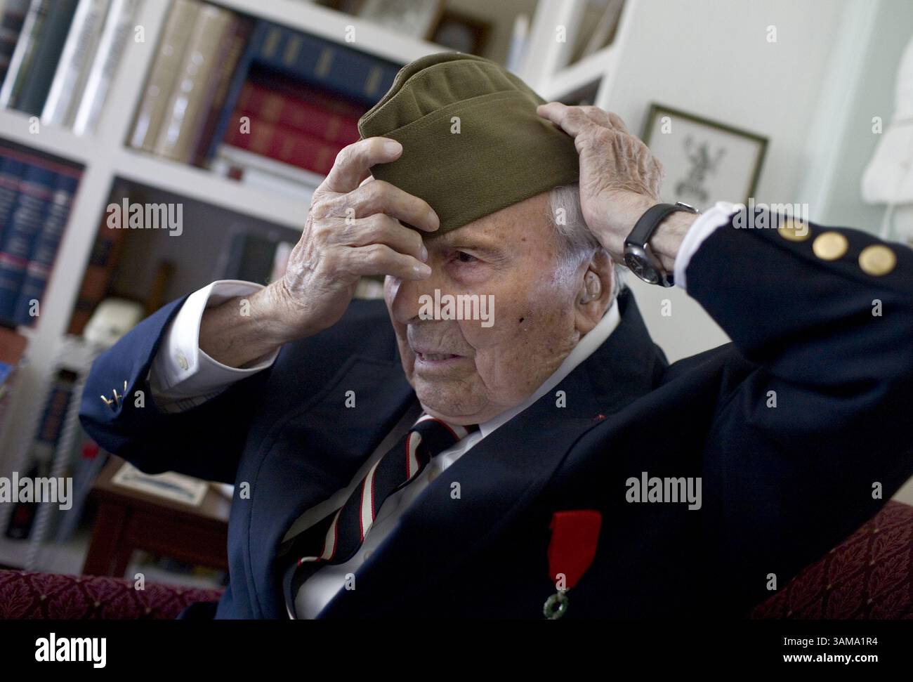 May 22, 2007 - Charles Town, West Virginia, U.S. - World War I veteran ...