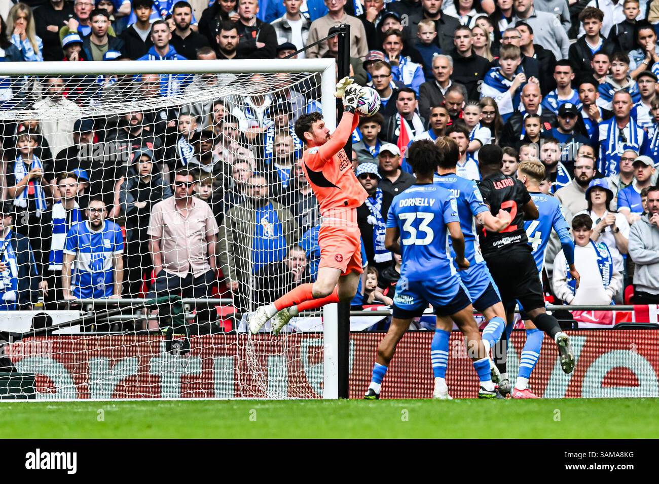 Wembley Stadium, London on Sunday 13th April 2025. Goalkeeper Jed Steer ...