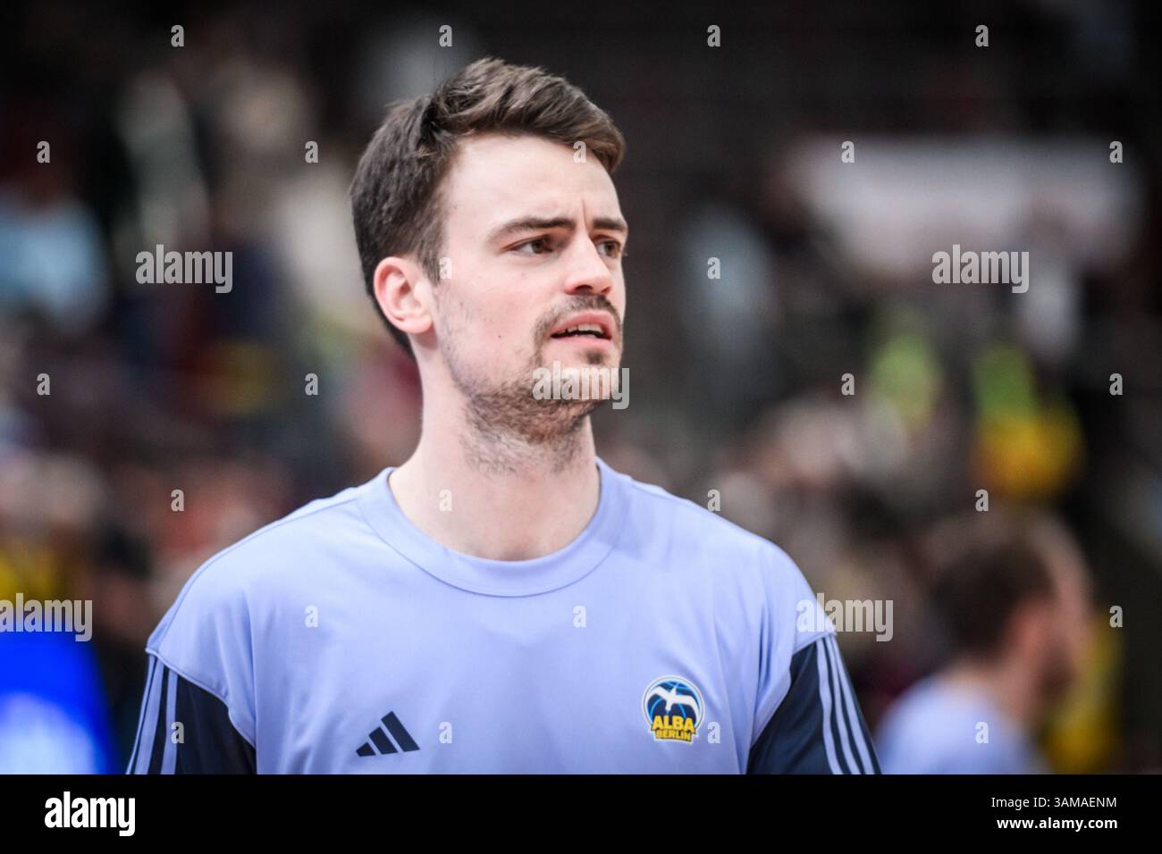 Jonas Mattisseck (ALBA Berlin, #09) - nachdenklich, kritischer Blick ...