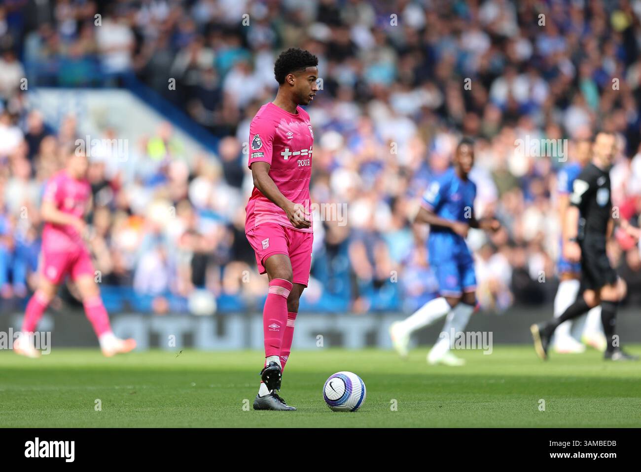 Stamford Bridge, Chelsea, London, UK. 13th Apr, 2025. Premier League ...