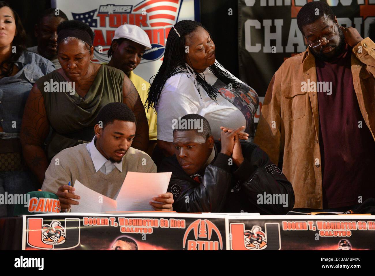 February 5, 2014: Demetrius Jackson and Chad Thomas from Booker T ...