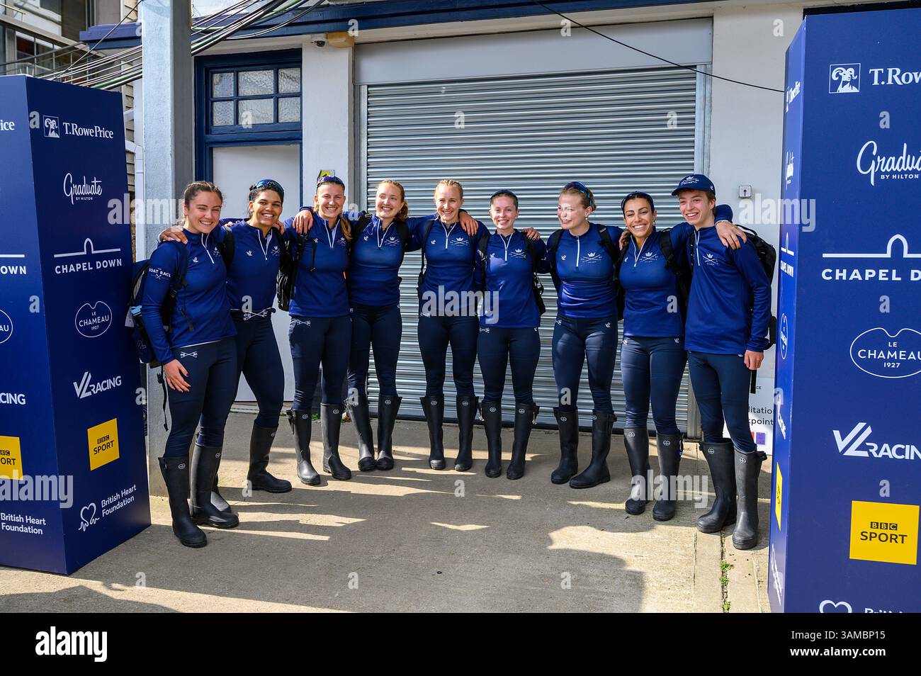 London, UK. 13 Apr 2025, London, UK. The Oxford women's crew posing for ...