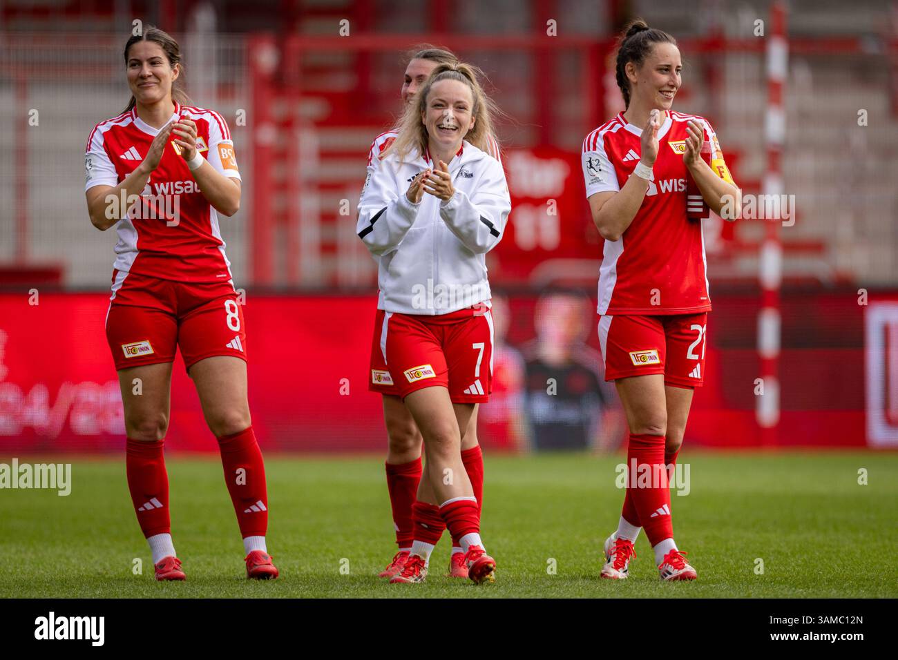 Berlin, Germany. 13th Apr, 2025. Anouk Blaschka (8), Lisa Heiseler (7 ...