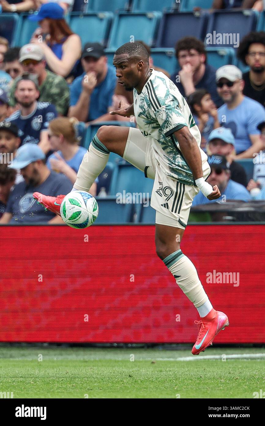Kansas City, KS, USA. 13th Apr, 2025. Portland Timbers defender Juan ...