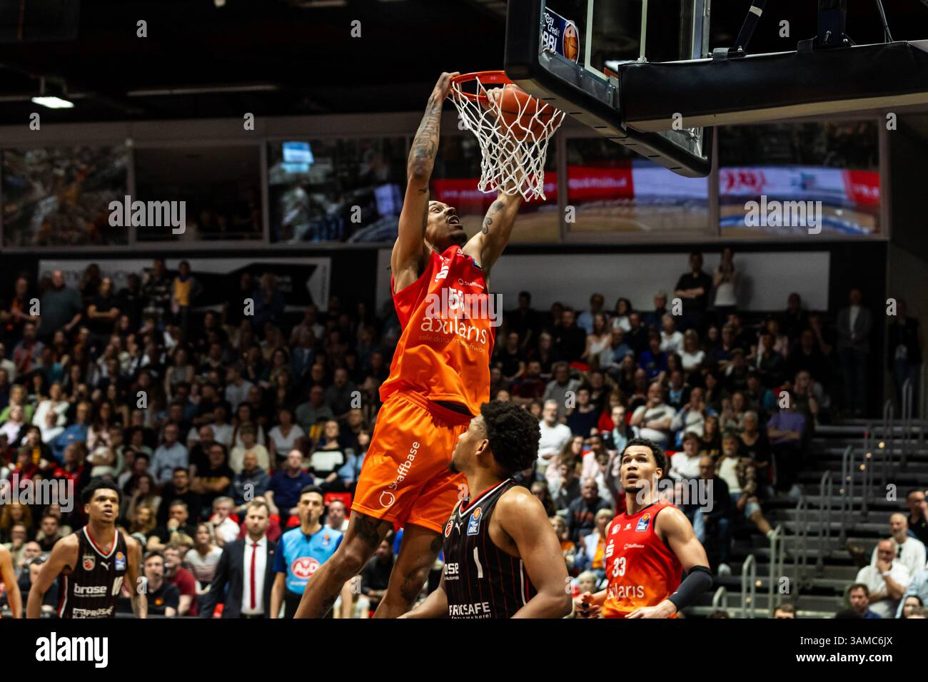 Kevin Yebo (Niners Chemnitz, No 53) GER, Niners Chemnitz vs. Bamberg ...
