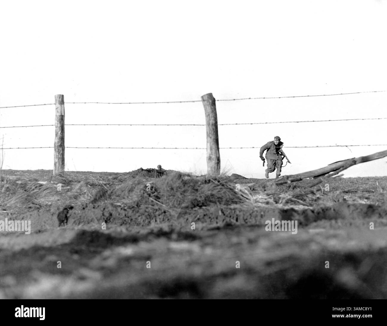 U.S. infantryman of 82nd Airborne Division, going on one-man sortie ...