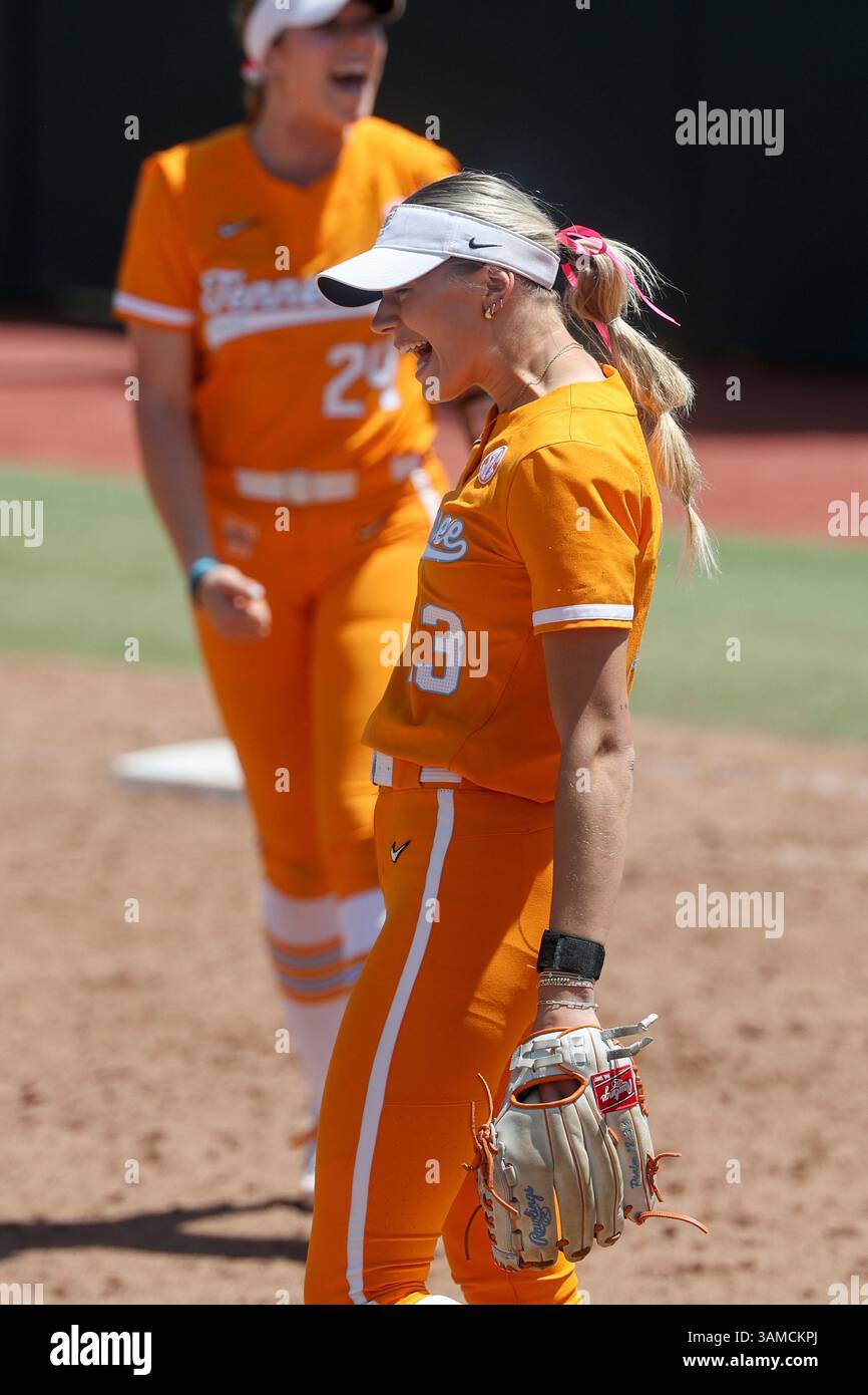 AUSTIN, TX - APRIL 13: Tennessee starting pitcher/relief pitcher Karlyn ...