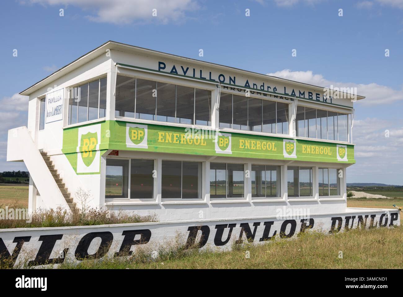 Reims-Gueux former Formula One circuit pit lane with start and finish ...
