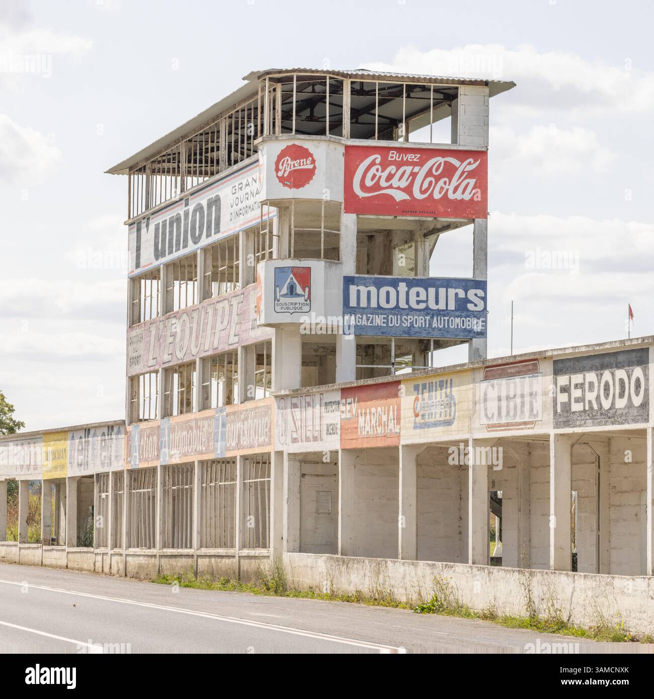 Reims-Gueux former Formula One circuit pit lane with start and finish ...