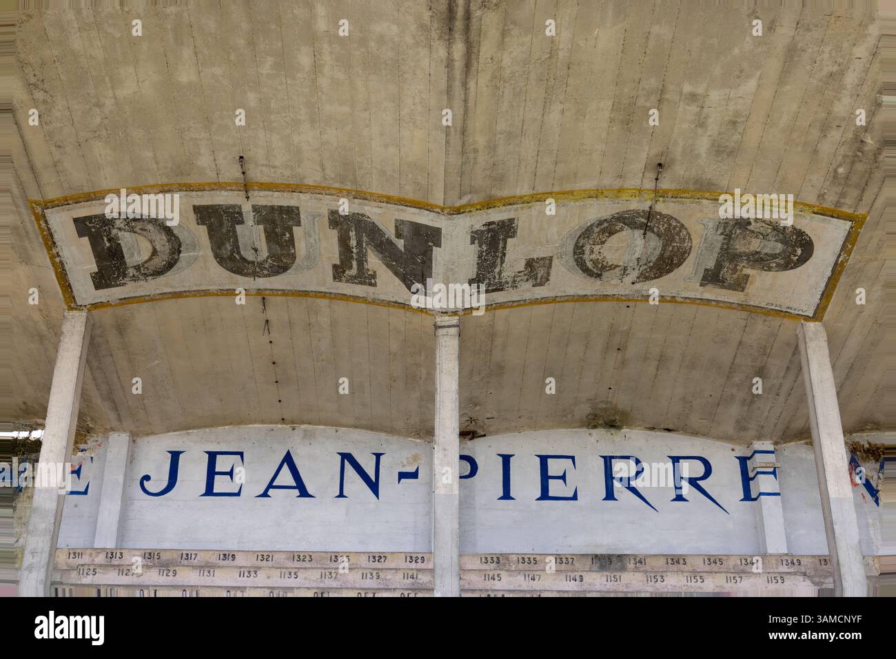 Reims-Gueux former Formula One circuit pit lane with start and finish ...