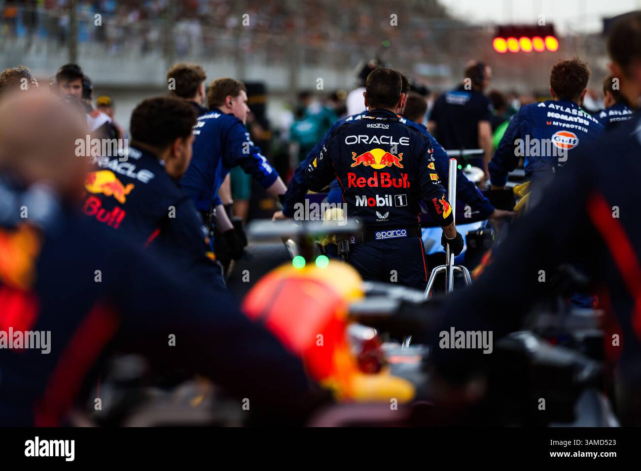 Red Bull Racing mechanics on the starting grid during the Formula 1 ...