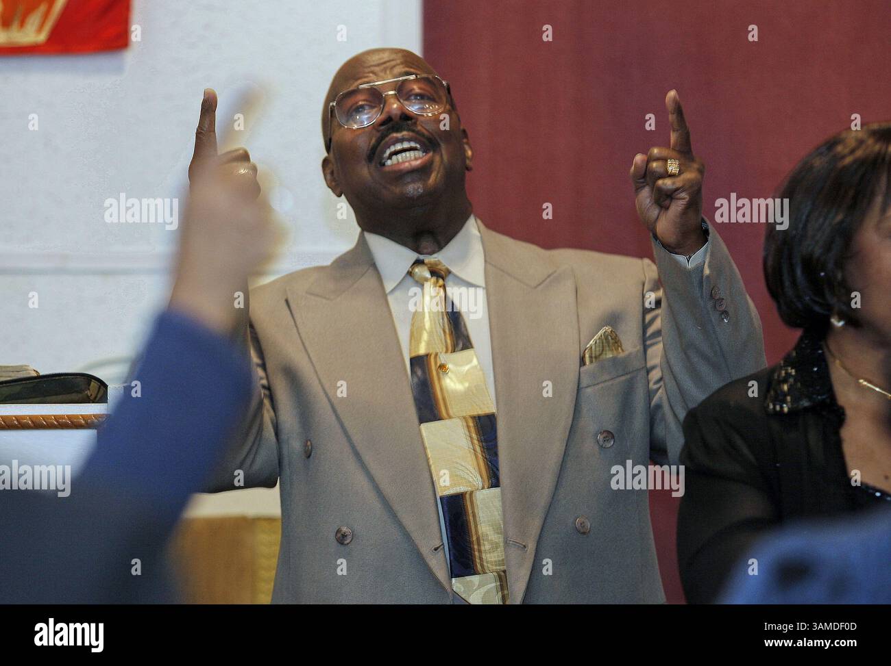 Dec. 16, 2007 - Philadelphia, PA, USA - Pastor Garnet Mimms sings with ...