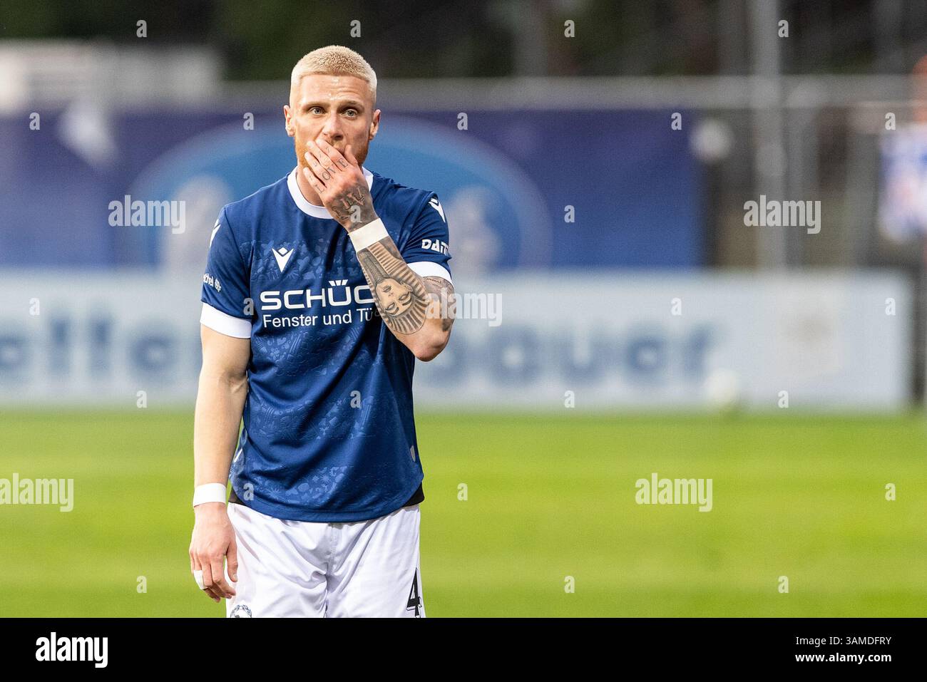 Oppie, Louis (DSC Arminia Bielefeld, 4) 3.Liga: Viktoria K?ln - DSC ...