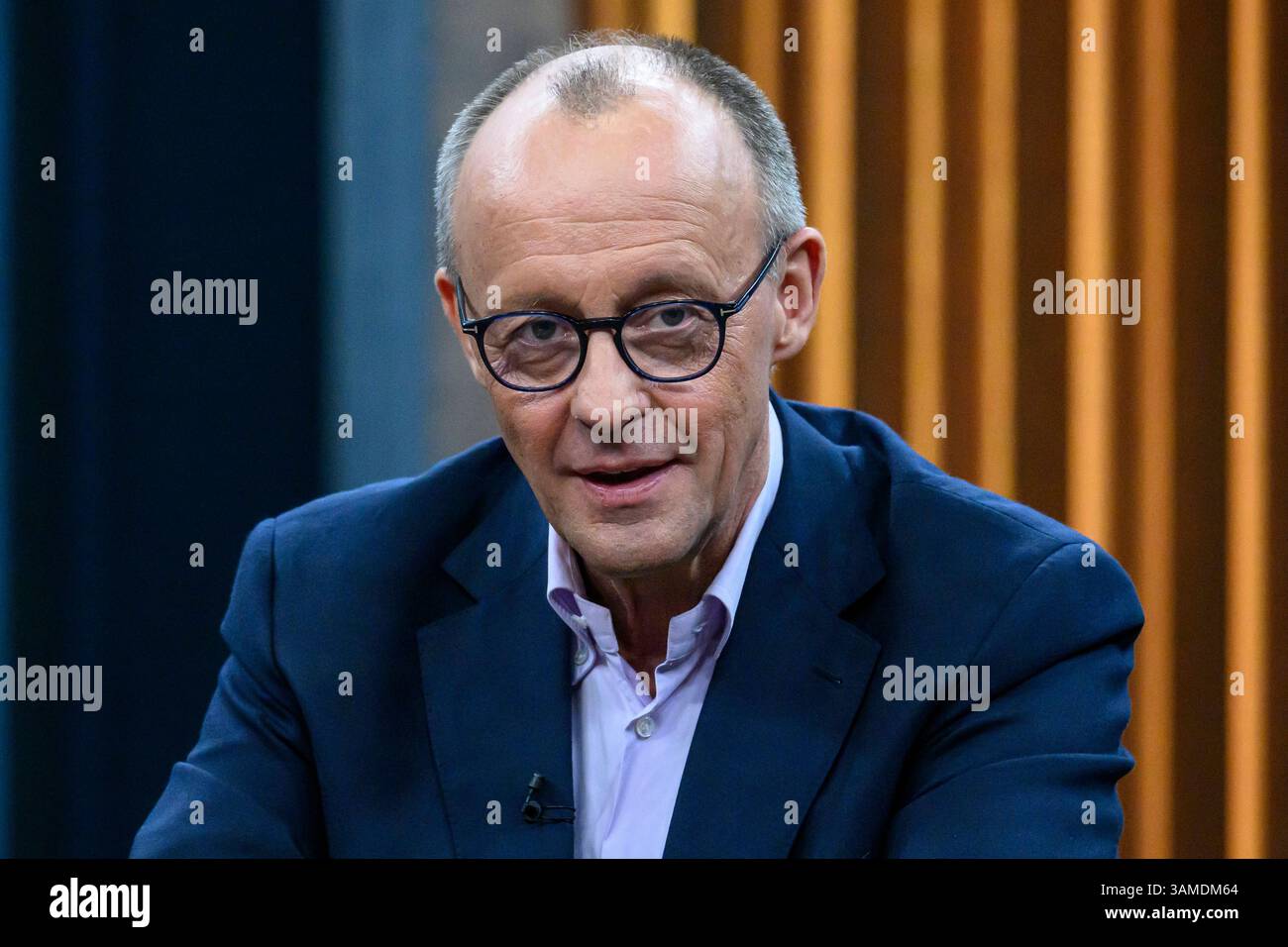 GER, Berlin, Studio, zu Gast bei - Caren Miosga, Polittalk, TV, Format, mit Moderatorin, NDR ...