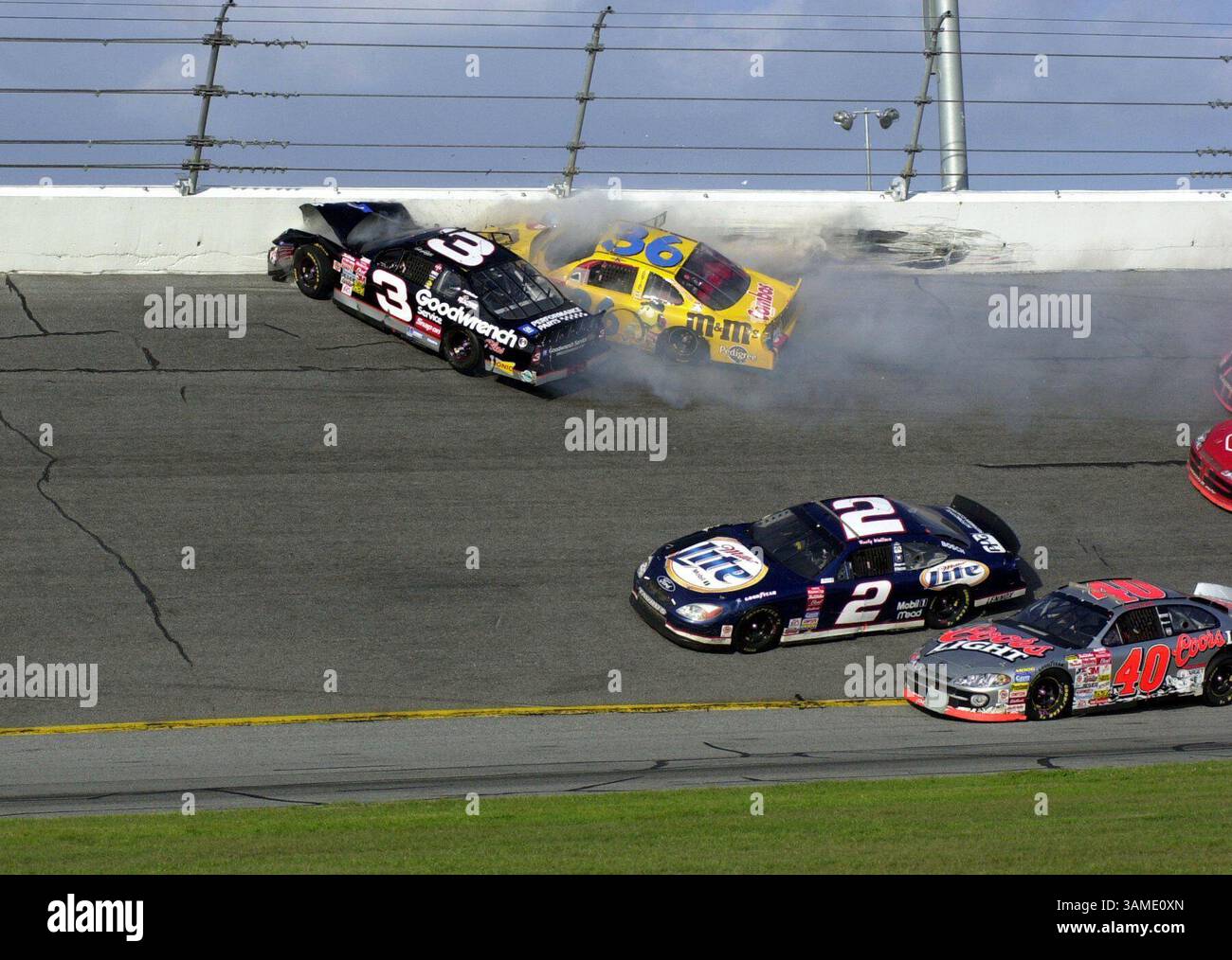 Dale earnhardt 2001 daytona 500 hi-res stock photography and images - Alamy