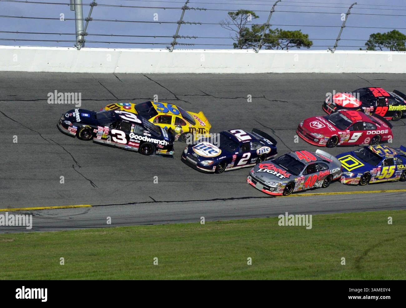 Dale earnhardt 2001 daytona 500 hi-res stock photography and images - Alamy