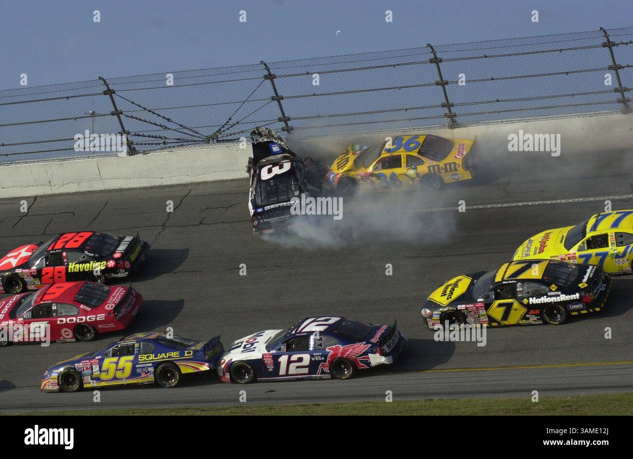 Dale earnhardt 2001 daytona 500 hi-res stock photography and images - Alamy