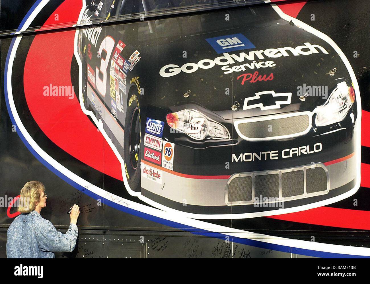Dale earnhardt 2001 daytona 500 hi-res stock photography and images - Alamy