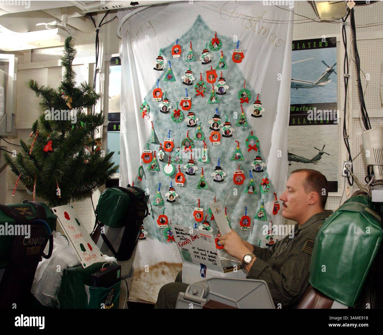 Dec. 9, 2001 - U.S. - KRT WORLD NEWS STORY SLUGGED: ATTACKS-MILITARY ...