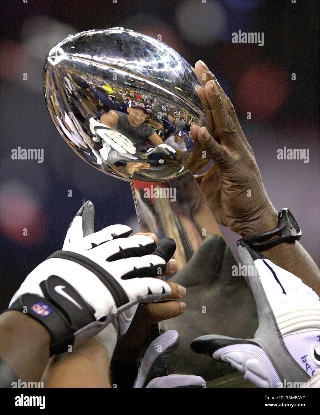 Super bowl xxxvi 20 hi-res stock photography and images - Alamy