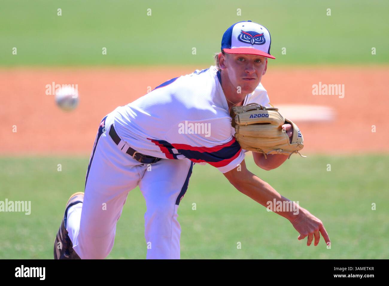 Florida Atlantic pitcher Ryan Buckler (19) throws the ball from the ...
